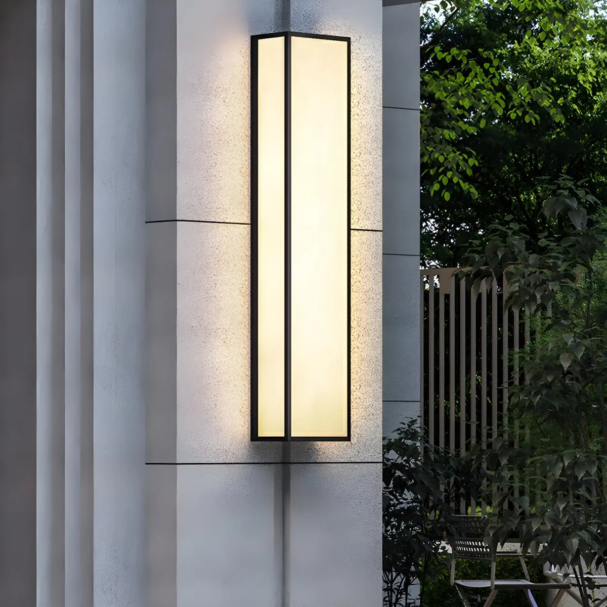 Contemporary Vertical Metal Resin External Wall Light – Homebaa