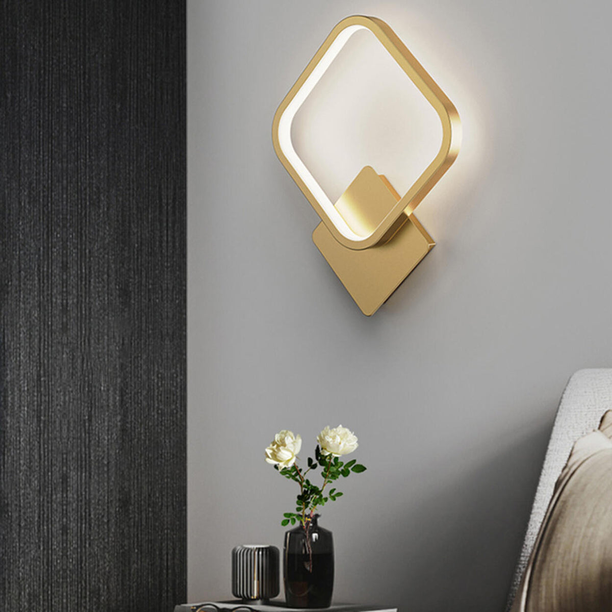 Minimalist Gold Geometric Metal Wall Light Fixture – Homebaa